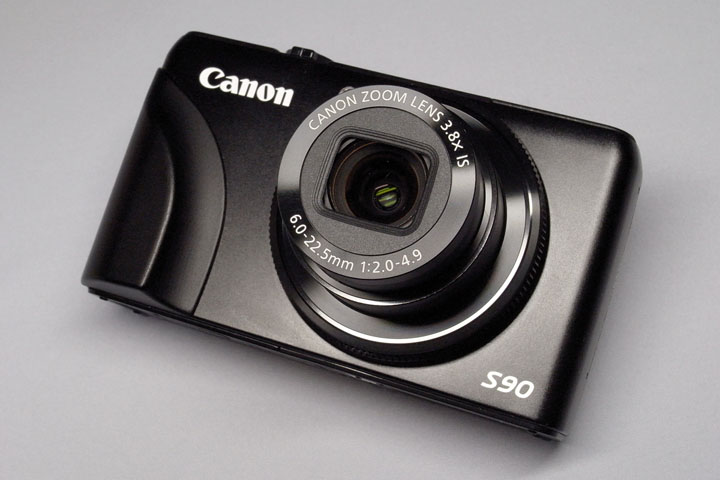 Canon PowerShot S90 | b's mono-log